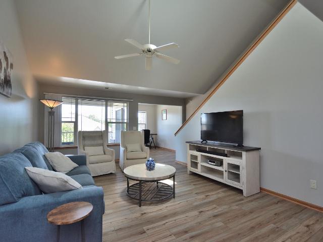 2955 W Drexel Ave, Unit 414