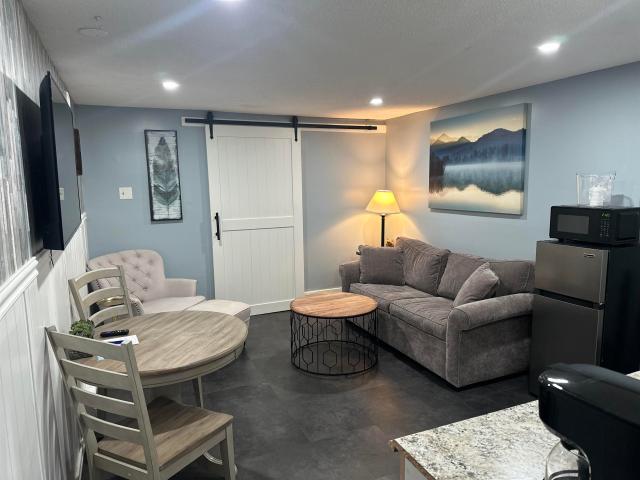 2955 White Mountain Highway # 124/E21