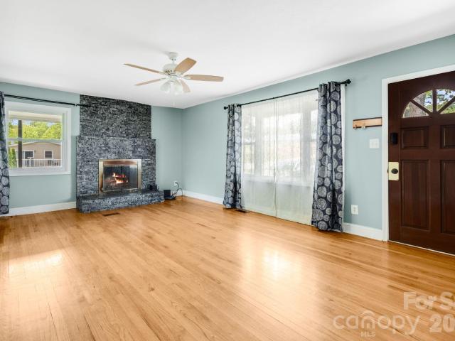 2956 New Leicester Highway