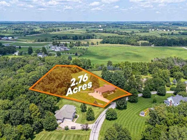 2956 Orchard View Ln NE, Iowa City, IA 52240