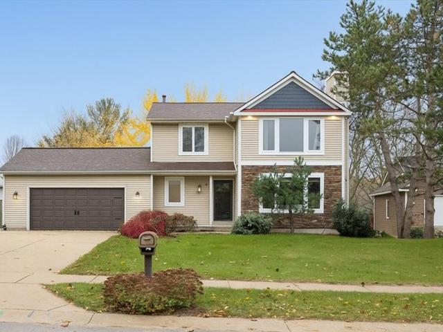 2956 Florence Dr SW, Wyoming, MI 49418
