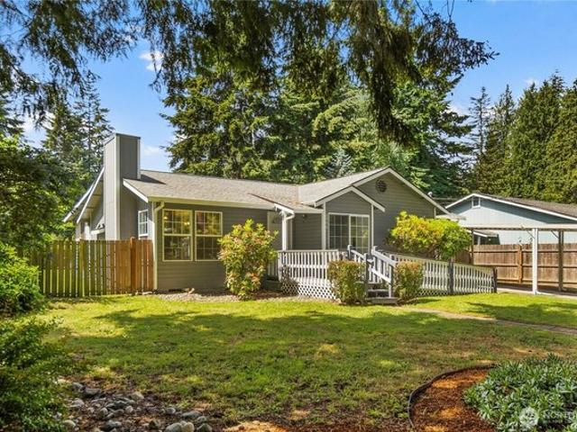 2956 Janet Ave, Camano Island, WA 98282