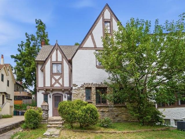 2956 Linwood Ave, Cincinnati, OH 45208