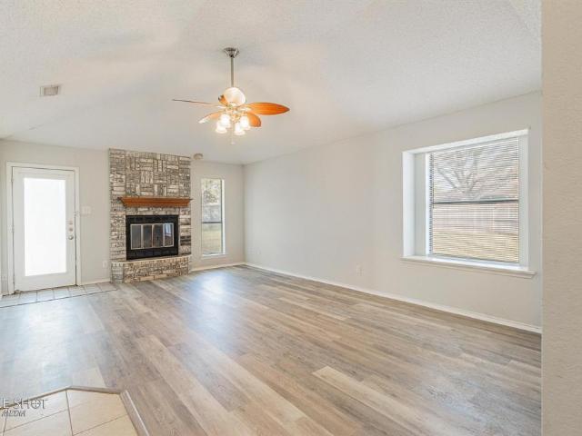 2957 Oak Ridge Court