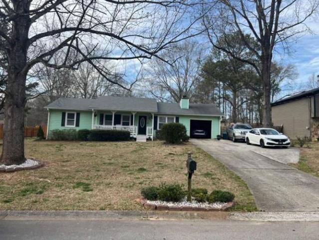 2957 Hillwood Dr, Lawrenceville, GA 30044
