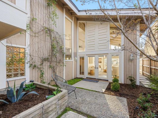 2957 Seaview Ave, Ventura, CA 93001 | MLS #V1 30779 | Compass