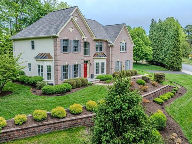 2957 Videre Dr, Wilmington, DE 19808