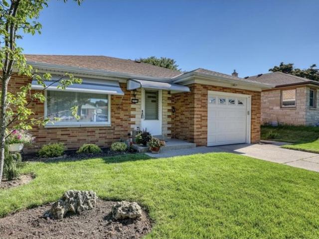 2958 S 58th St, Milwaukee, WI 53219