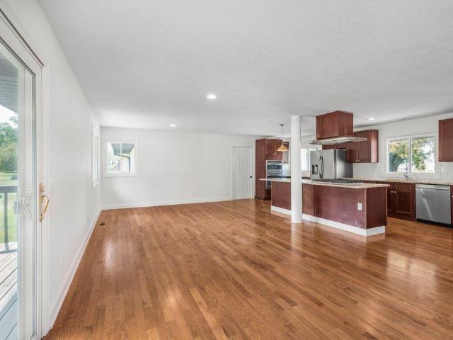 2958 Vanderbie Street