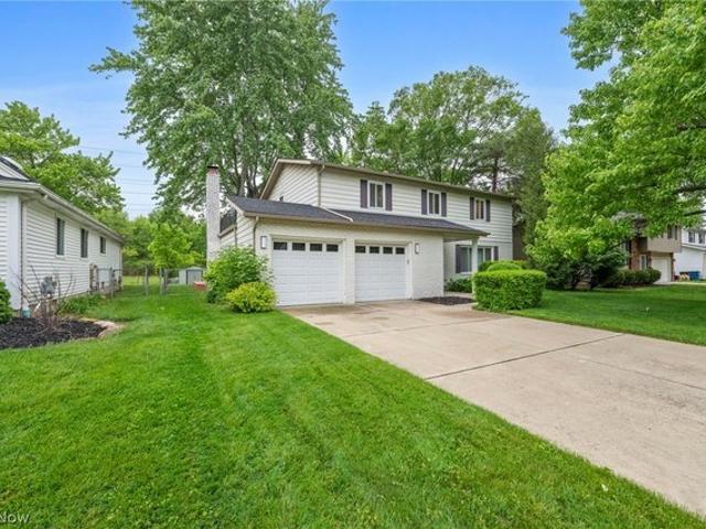 29595 Westminster Dr, North Olmsted, OH 44070