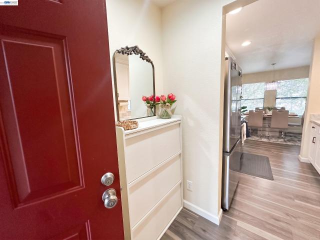 29599 Vanderbilt St, Unit 204, Hayward, CA 94544 | MLS #41131 | Compass