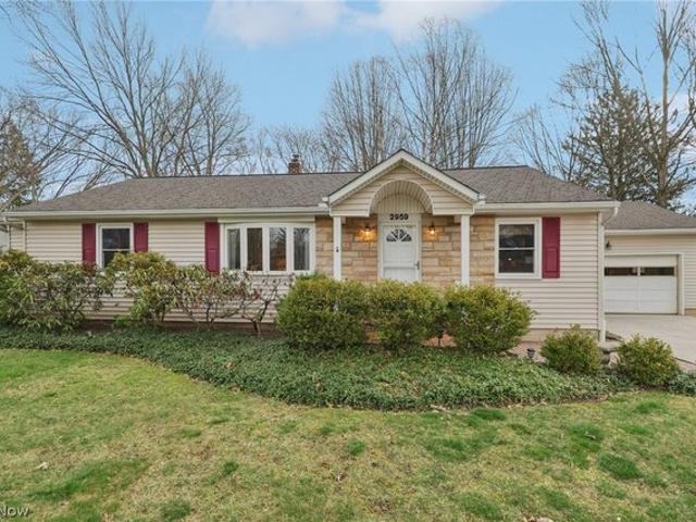 2959 Stanley Rd, Fairlawn, OH 44333
