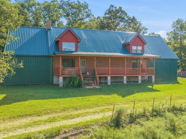 2950 McKenzie Rd, Parsons, TN 38363