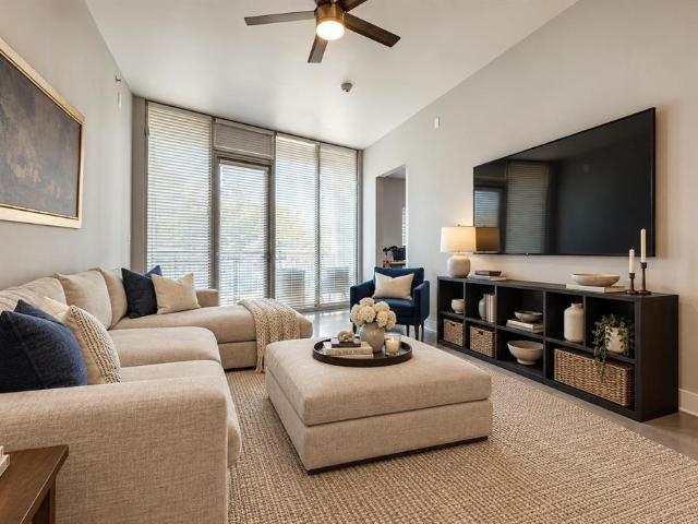 2950 Mckinney Avenue # 210