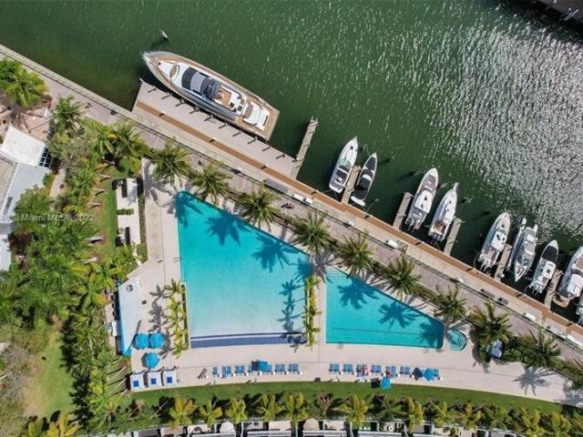 2950 NE 188th St Apt 122, Aventura, FL 33180