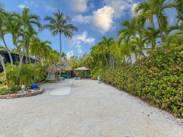 2950 Overseas Hwy Unit 33, Saddlebunch, FL 33040