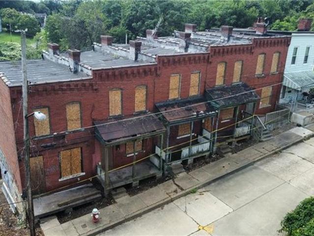 2950 Orbin St, Pittsburgh, PA 15219
