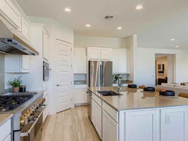 2950 E CLEO Drive
