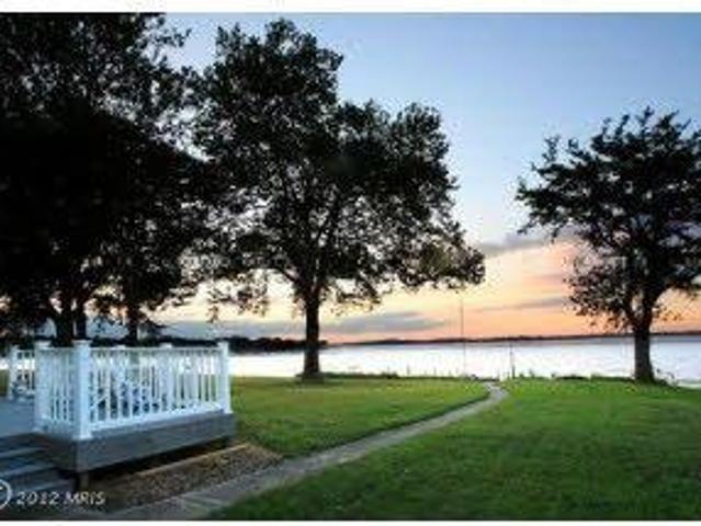 $2950 Great Home w/Fantastic Water View, Large Deck & Private Pier! Annapolis, MD