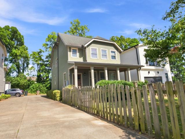2950 Vaulx Ln