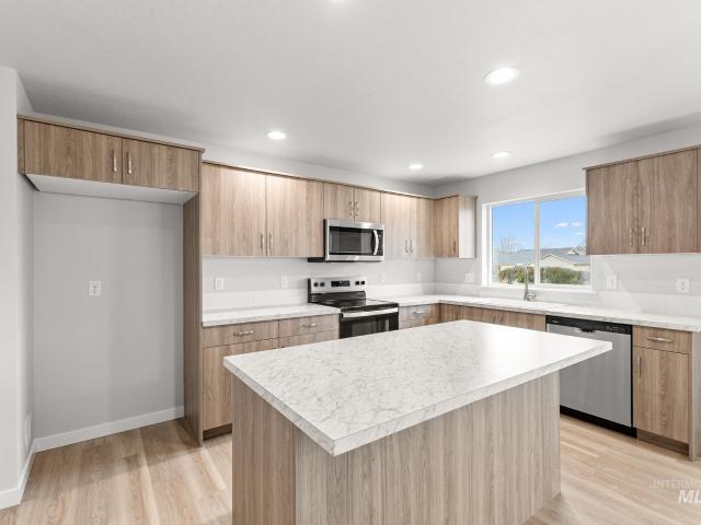 2950 W Animas Creek Dr