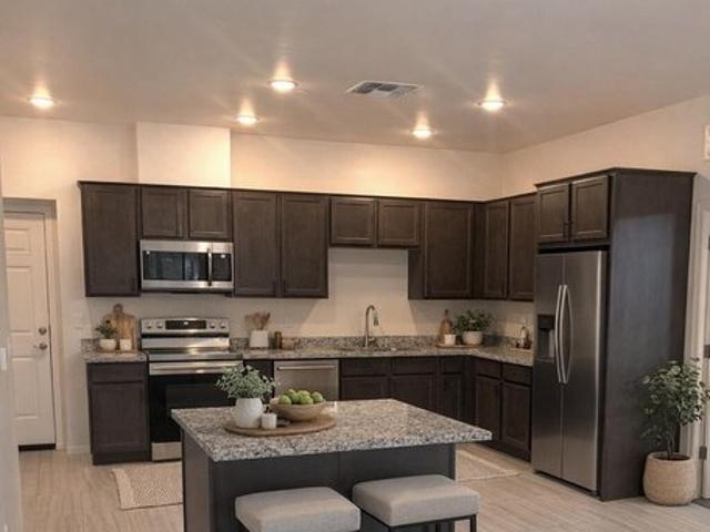 2950 W Presidio Dr Unit 1 201, Flagstaff, AZ 86001