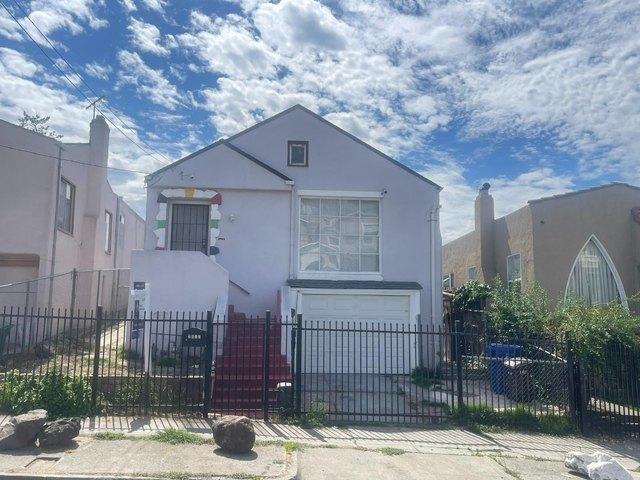 2950 68th Ave, Oakland, CA 94605