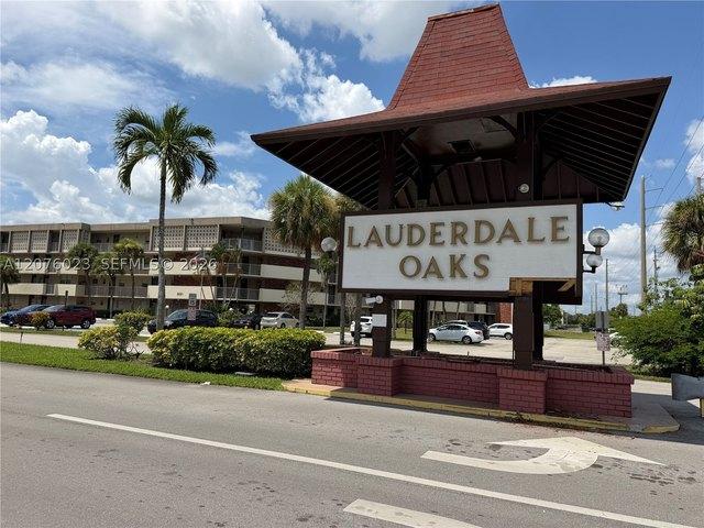 2951 NW 46th Ave Apt 109, Lauderdale Lakes, FL 33313