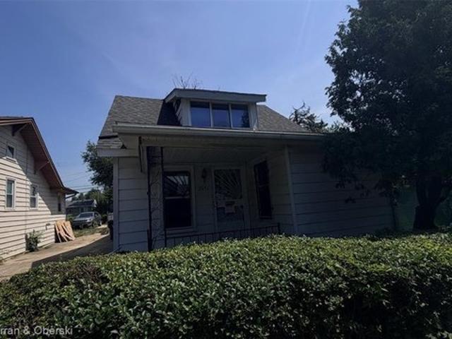 2951 S Edsel St, Detroit, MI 48217