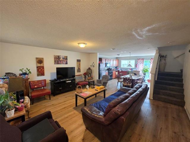 2952 Pima Lane
