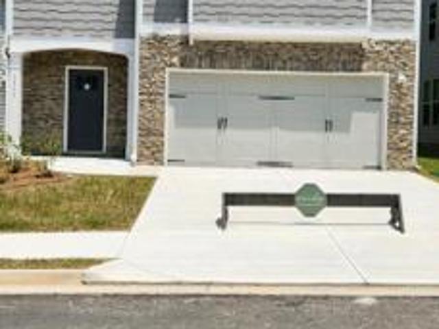 2953 Cottage Ln, College Park, GA 30337