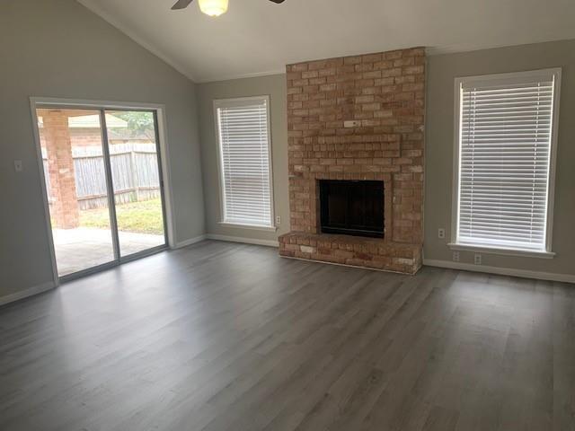 2953 River Crest