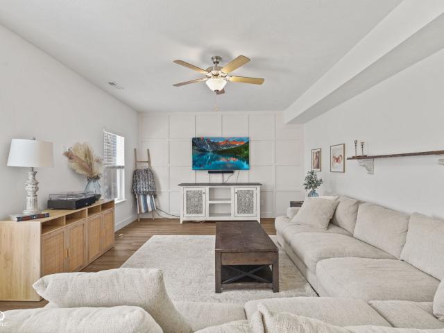 2953 W Broderie Lane