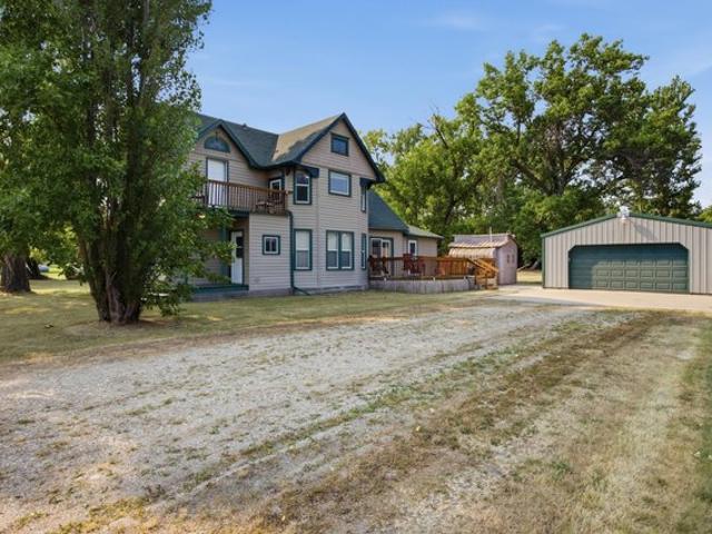 295 9th Ave, Walcott, ND 58077