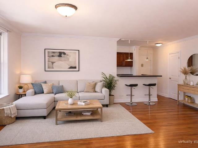 295 Bennett Avenue, New York, NY