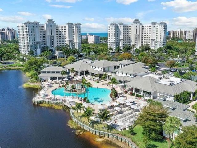 295 Grande Way #1403, Naples, FL 34110