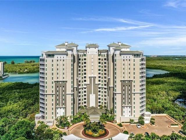 295 Grande Way Apt 306, Naples, FL 34110