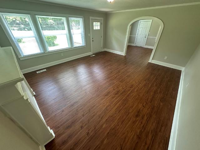 295 Hodgesville