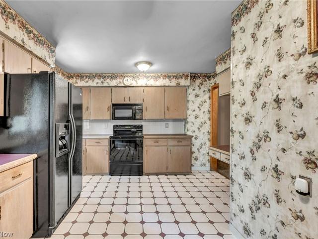295 Hillsdale Circle