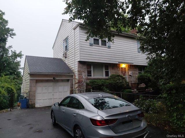 295 Hussey Rd, Mount Vernon, NY 10552