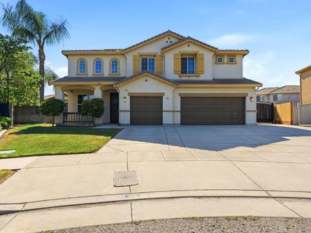 295 Johnson Ct, Tulare, CA 93274