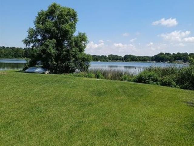 295 Ln 301 Barton Lk, Fremont, IN 46737
