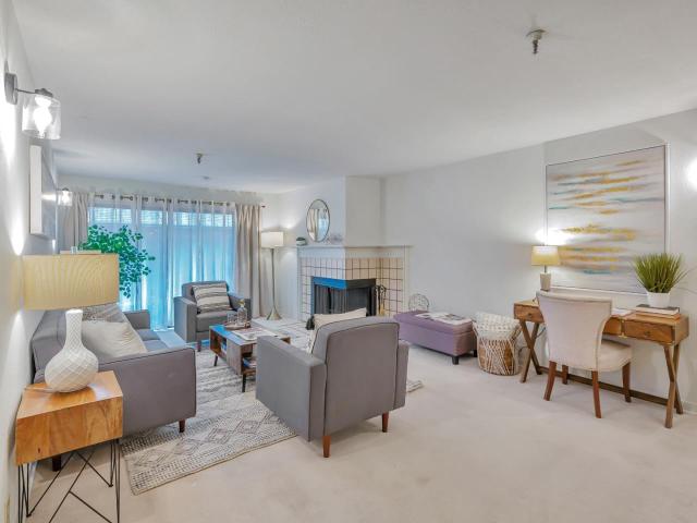 295 Lenox Ave, Unit 203, Oakland, CA 94610 | MLS #ML82036