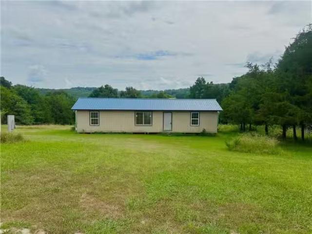 295 MADISON 7524, HINDSVILLE, AR 72738 Single Family Residence.