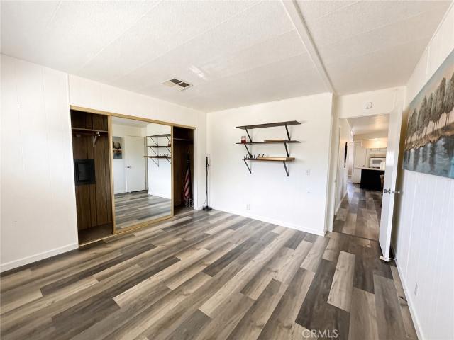 295 N Broadway 128
