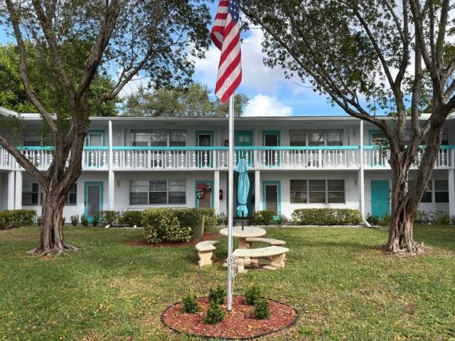 295 Newport T, Unit 295, Deerfield Beach, FL 33442 | MLS #F10545 | Compass