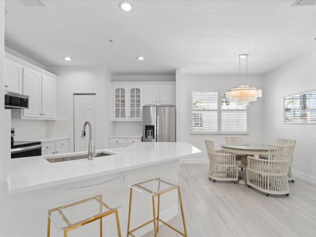 295 NE 5th Ave, Unit 32, Delray Beach, FL 33483 | MLS #R11156 | Compass