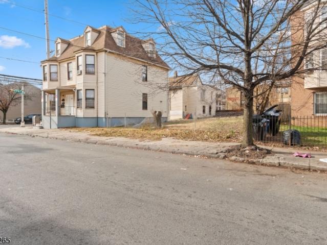 295 S 7th St, Newark, NJ 07103 | MLS #4001 | Compass