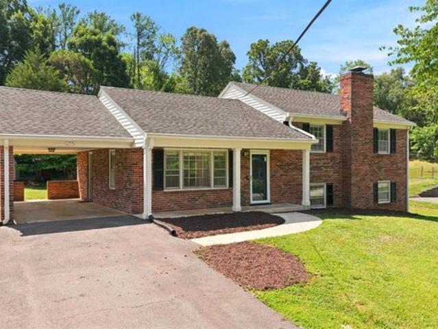 295 Westridge Cir, Lynchburg, VA 24502