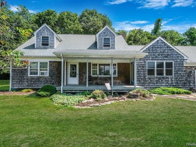 295 Willow Terrace Ln, Orient, NY 11957